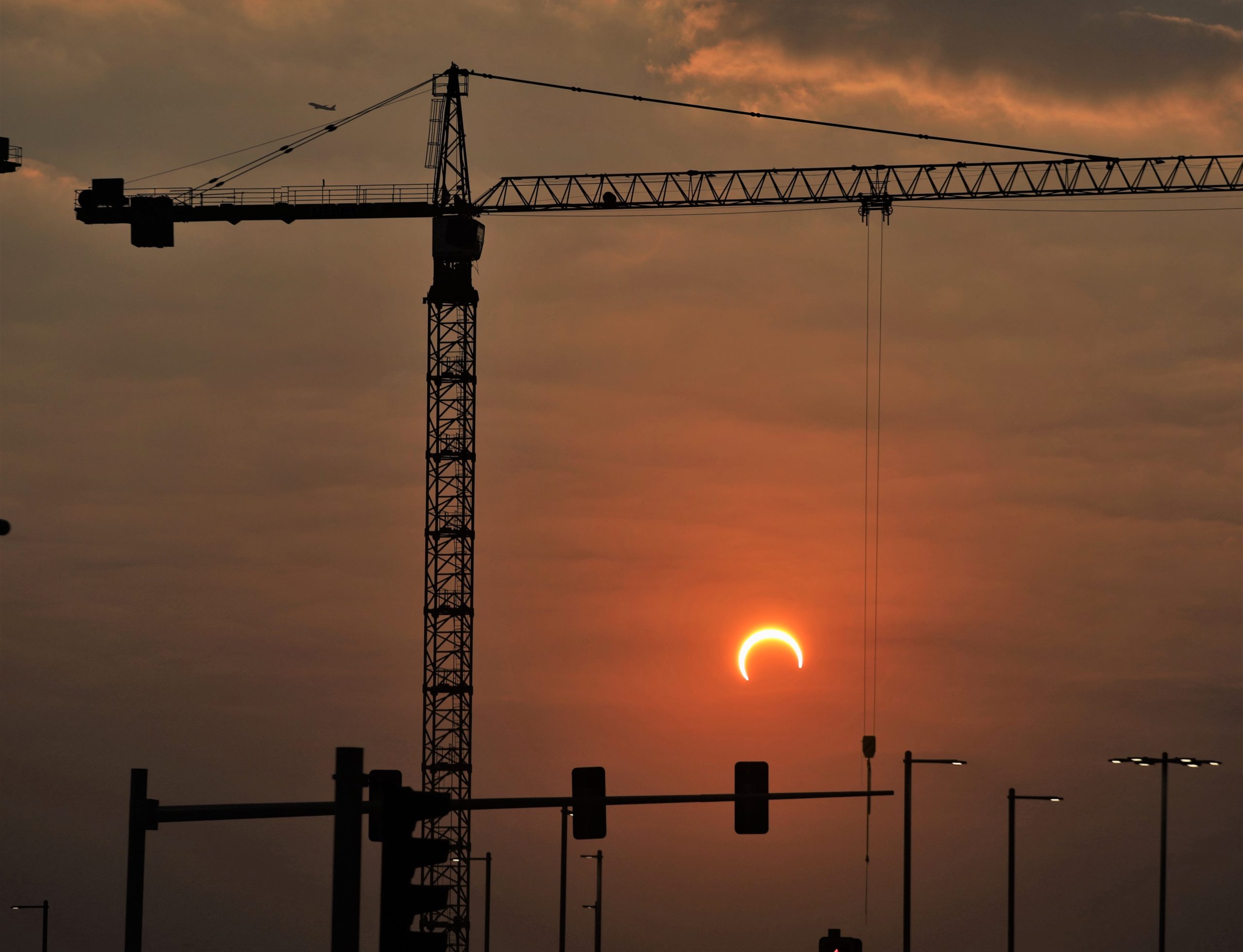 A Guide to Eclipse Preparedness on Construction Sites
